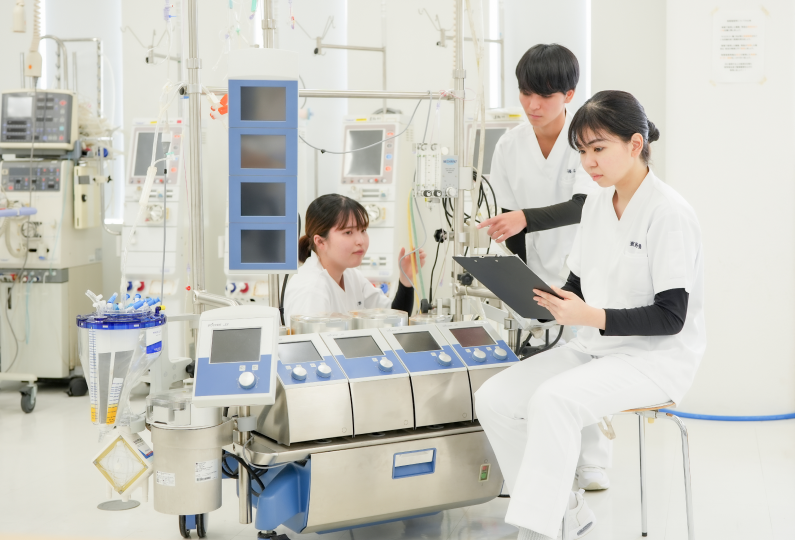 臨床工学科 - 学校法人 SOLA学園 医療と観光を総合した沖縄の専門学校